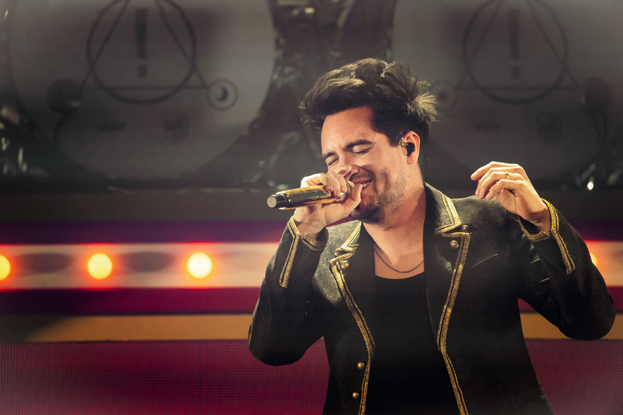 Panic! at the Disco returns to Phoenix with a Vengeance - Burning Hot ...